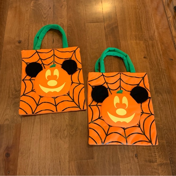 Holiday | Disneyland Disney Mickey Mouse Pumpkin Treat Buckets Spider ...